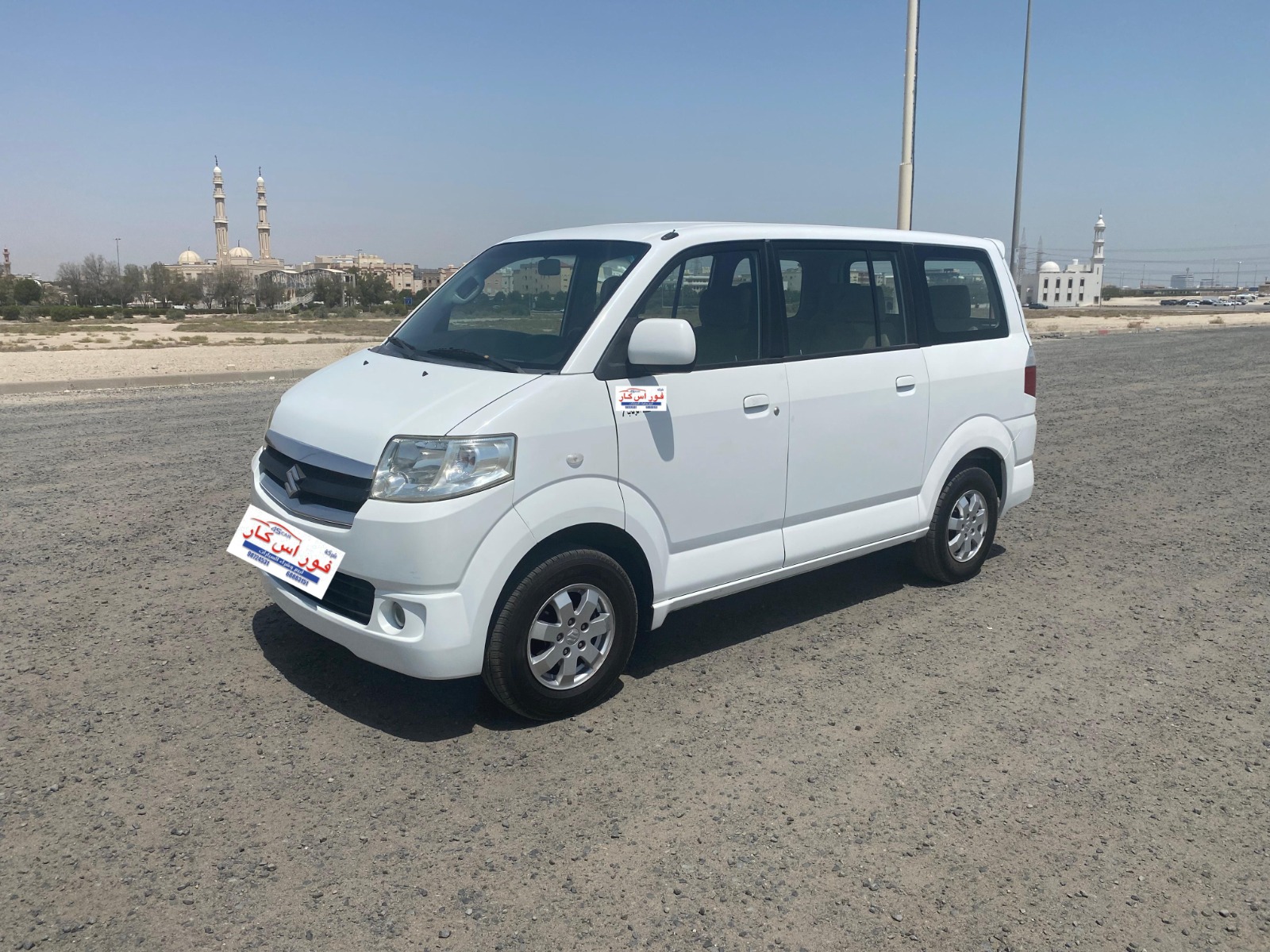 Buses for Sale or Rent in Kuwait | Kuwait Mechano